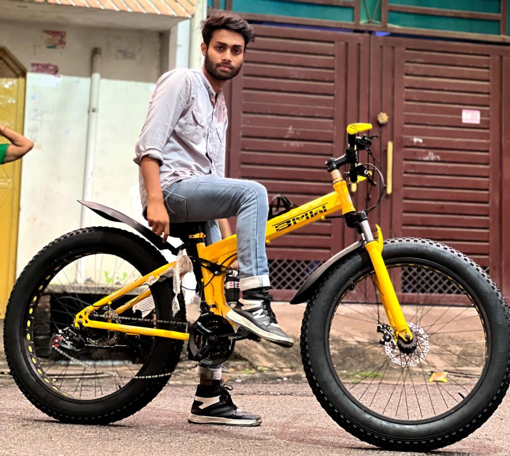 FOLDABLE FAT BIKE ( BMW ) – EDGE AUTO